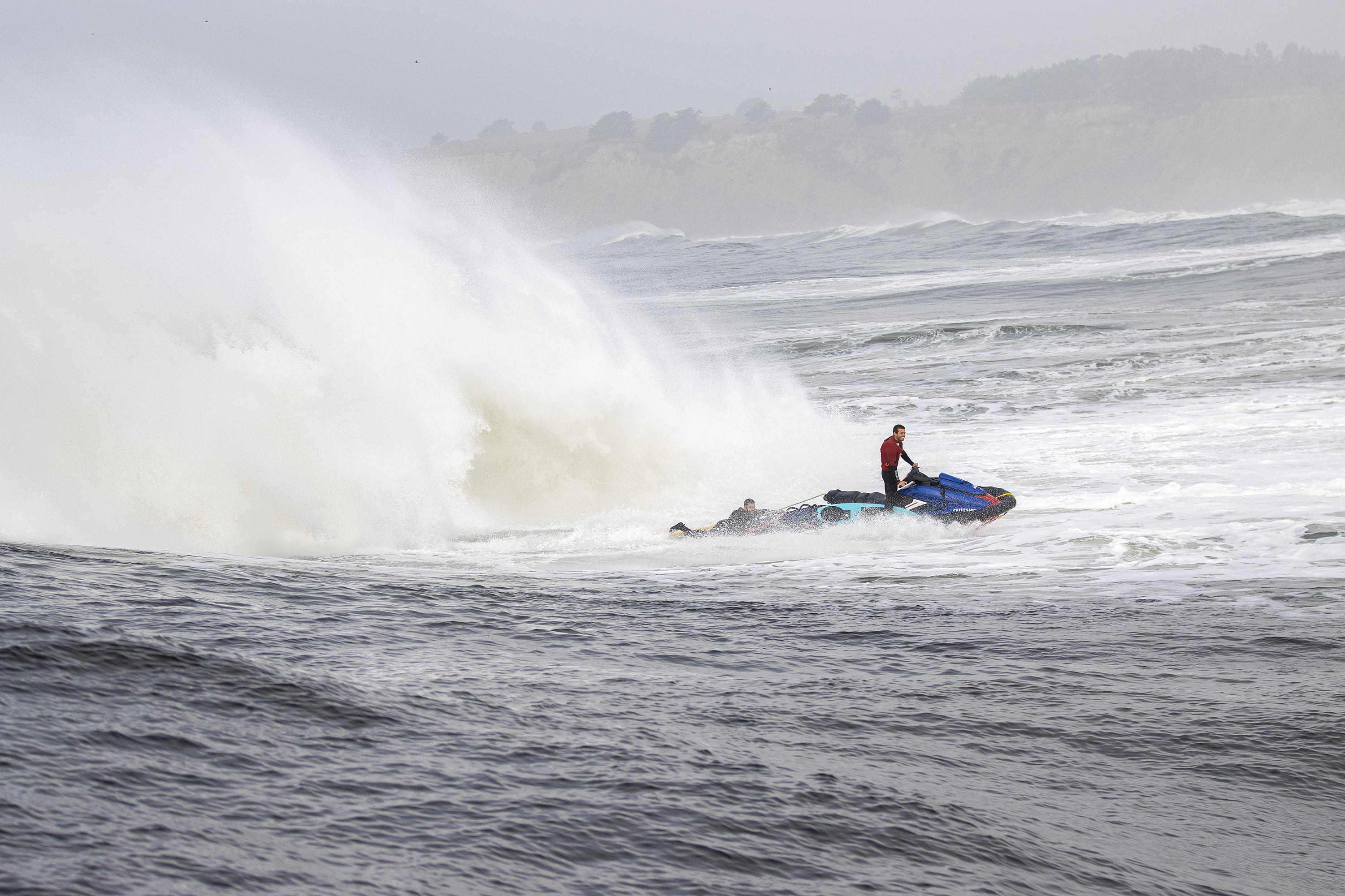 Maverick's 100-Foot Wave and a 23-Year-Old’s Ride to History - Surfer
