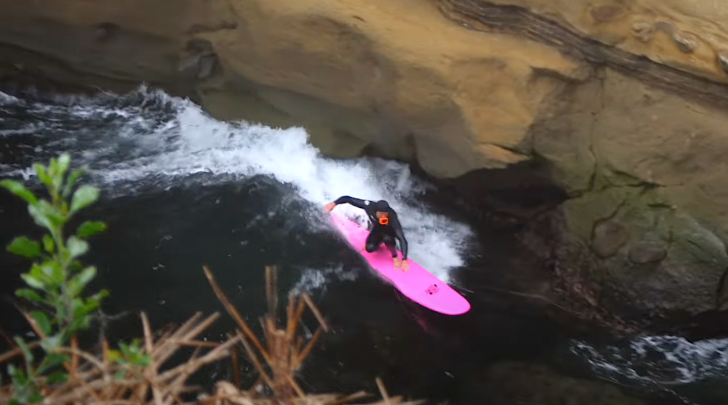 Kayakers Wrecked by Rogue Wave in San Diego (Video) - Surfer