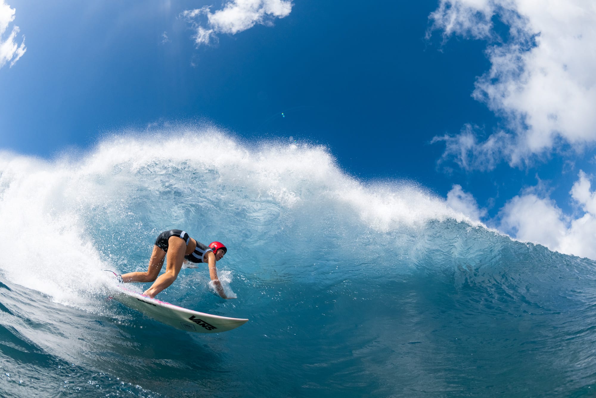 Photos: 2025 Starts With a Bang On Oahu's North Shore - Surfer