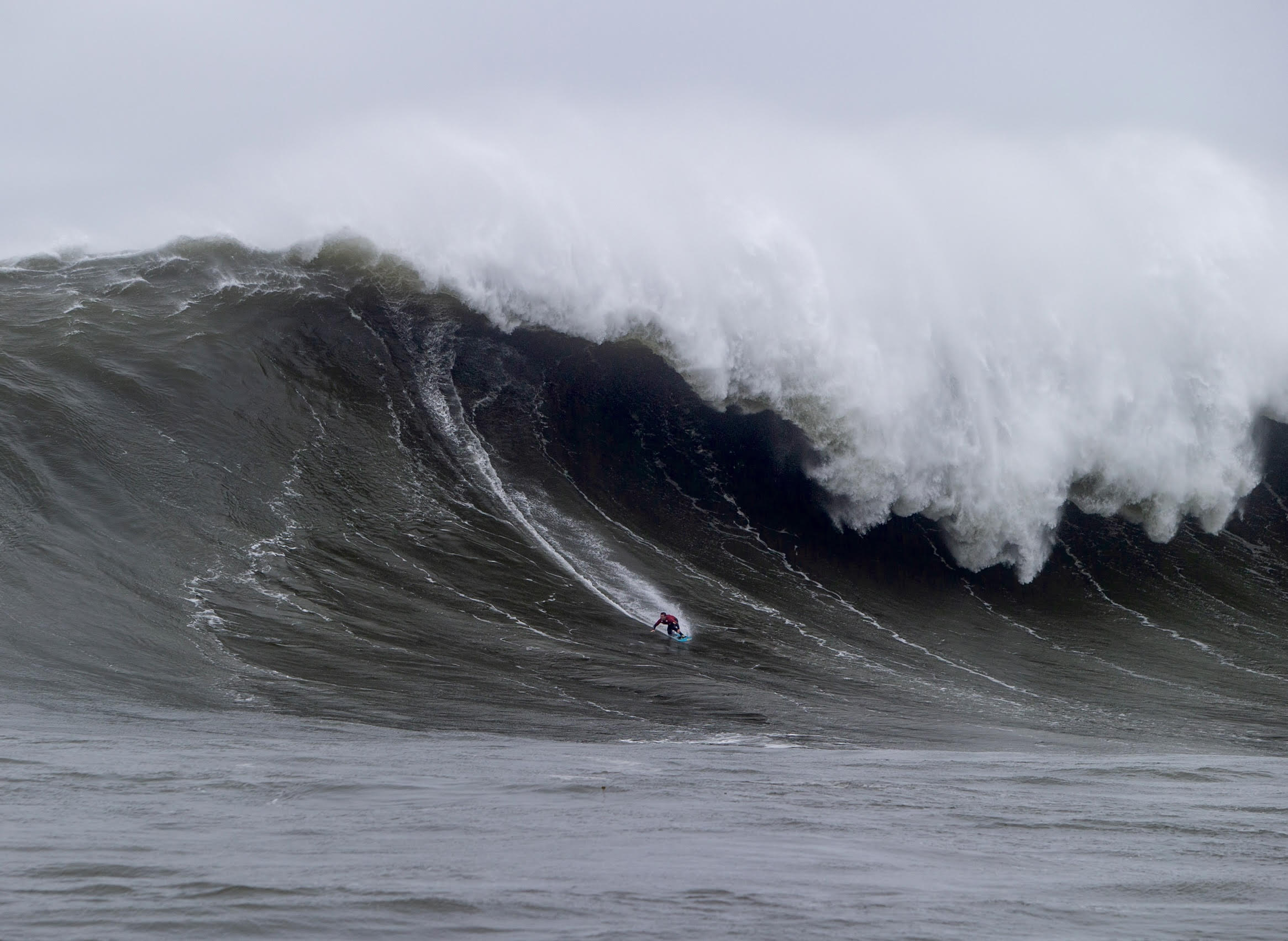 Maverick’s vs. Jaws: Which Wave Is the New World Record? - Surfer