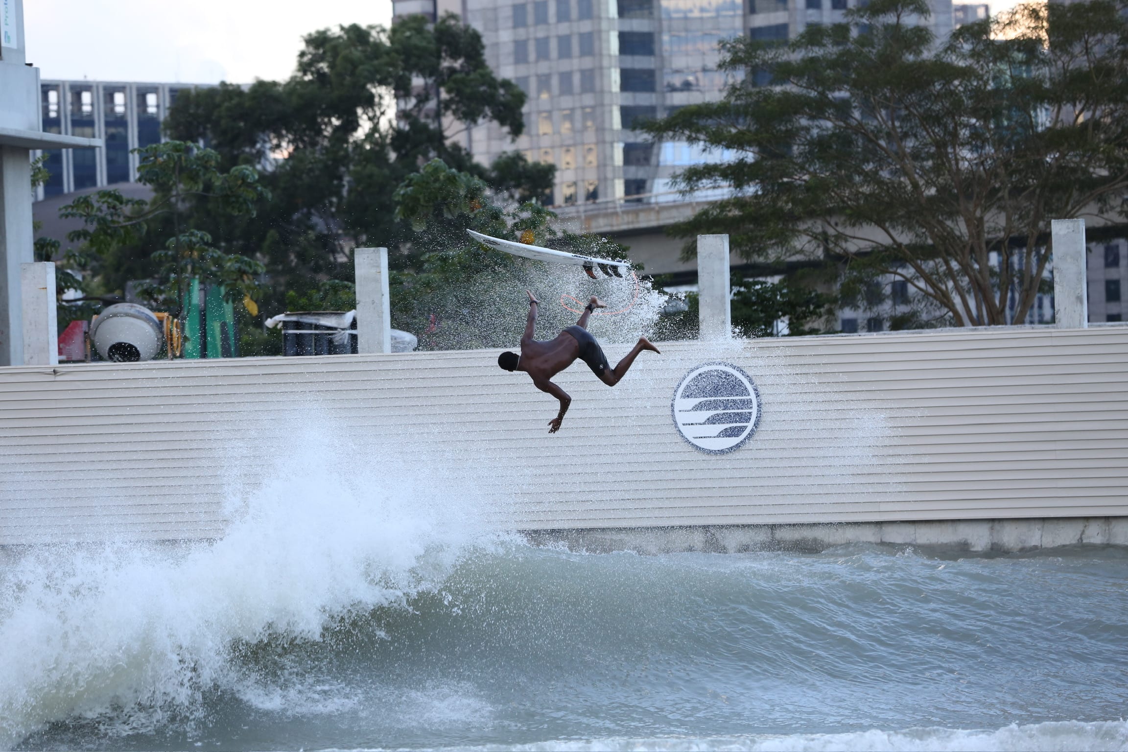 Best Wave Pool Air Section Ever? Inside São Paulo Surf Club. - Surfer