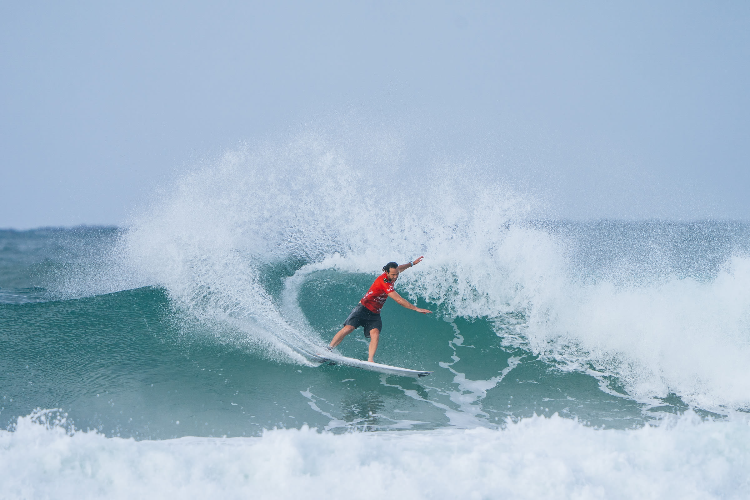 Jordy Smith Dowses Burleigh Heads With Smooth Surfing (Video) - Surfer