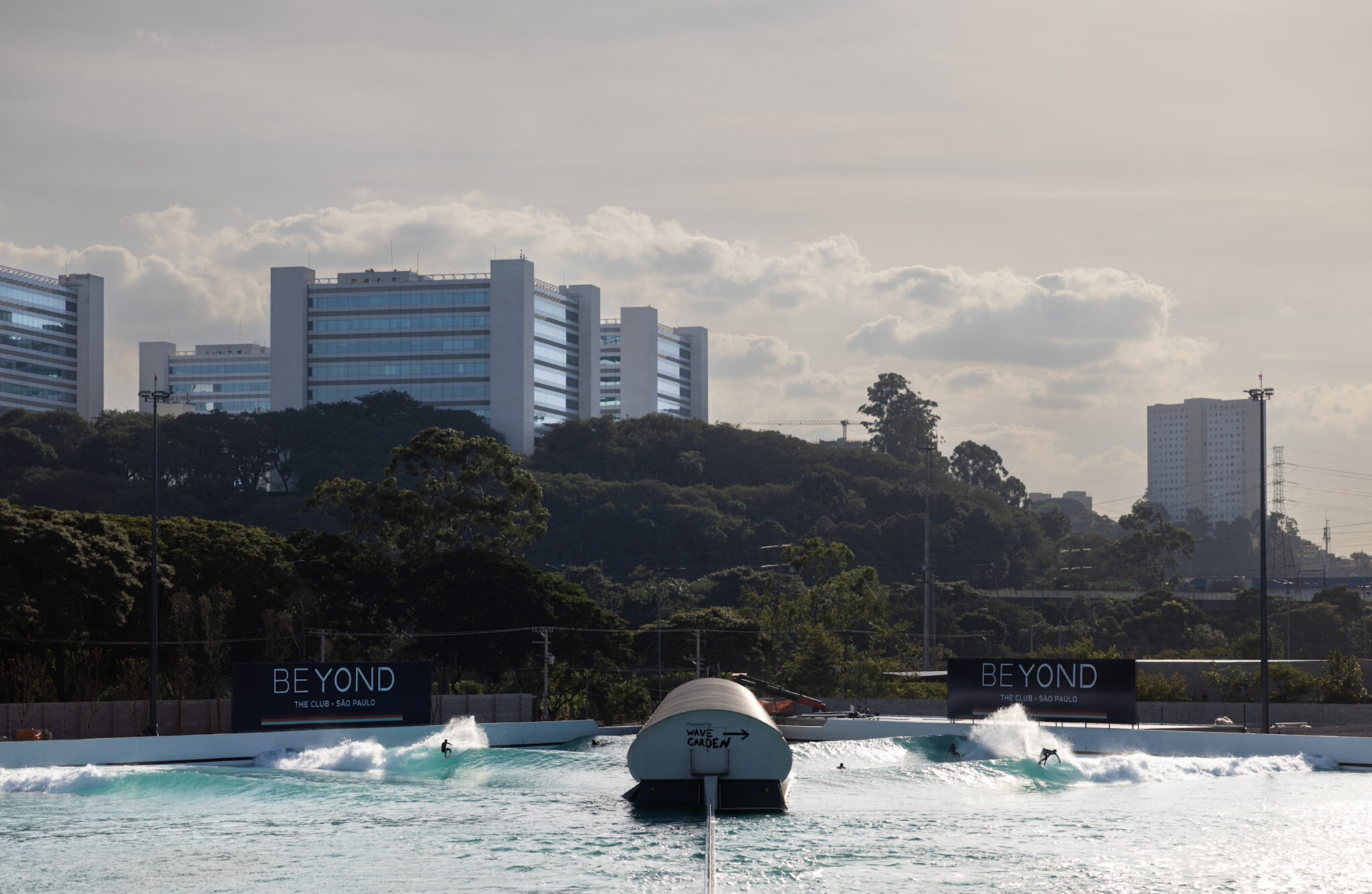 America’s First $350M Wavegarden Surf Park Teases Opening - Surfer