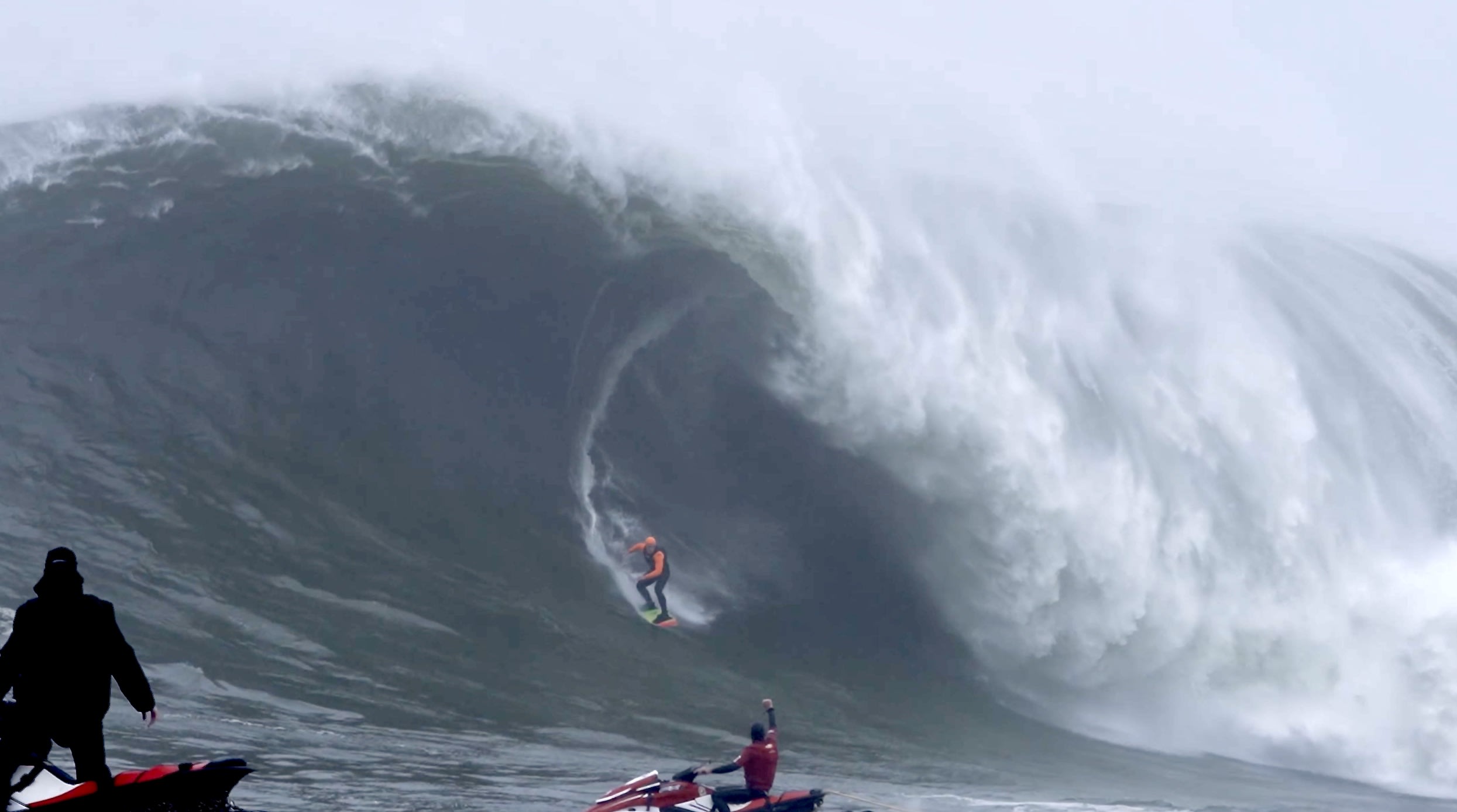Jojo Roper Flies From the Eddie To Maverick's, Enters 2025 Big Wave ...
