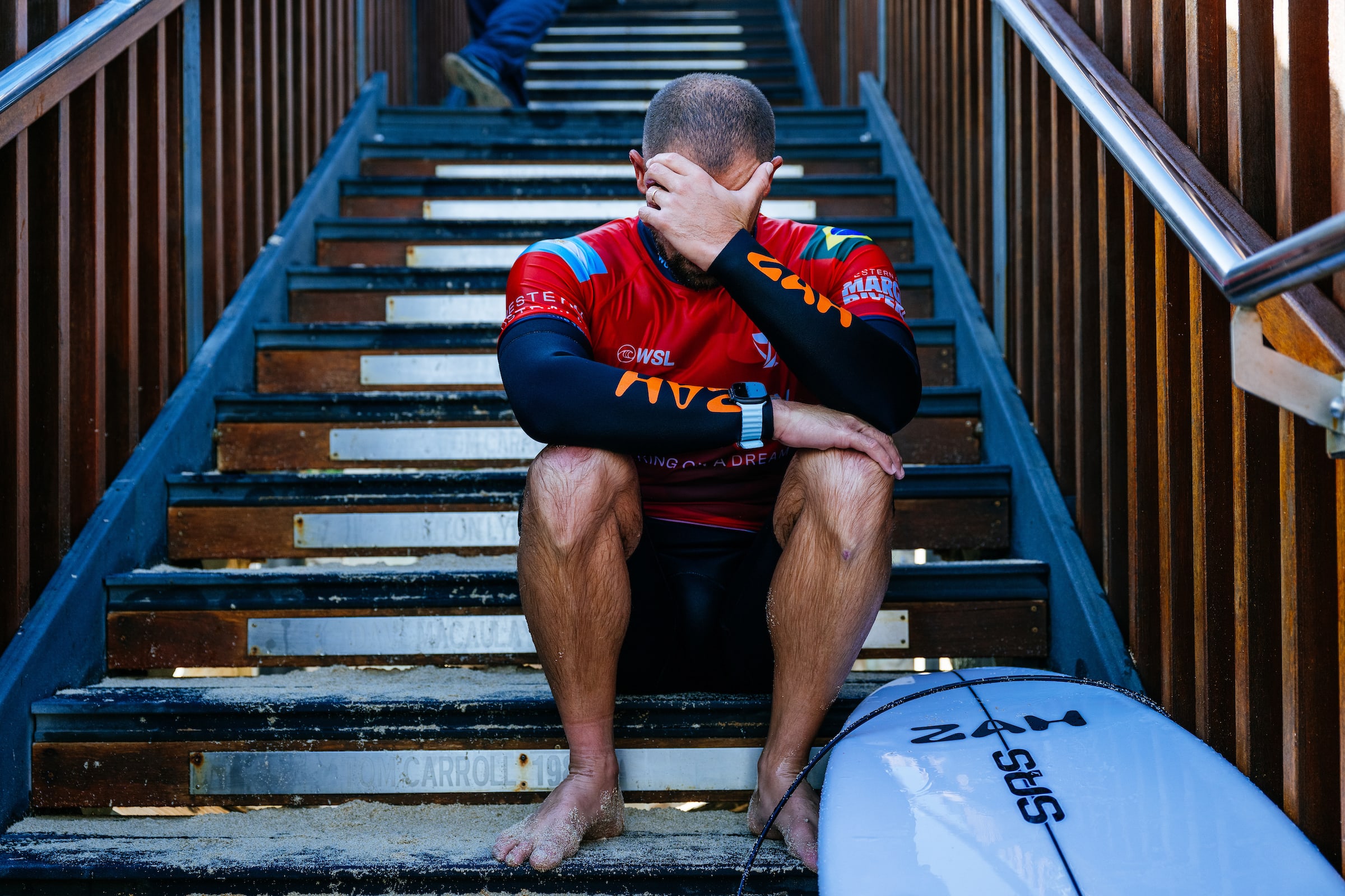 Massive Main Break Sends 8 Surfers Off Championship Tour - Surfer