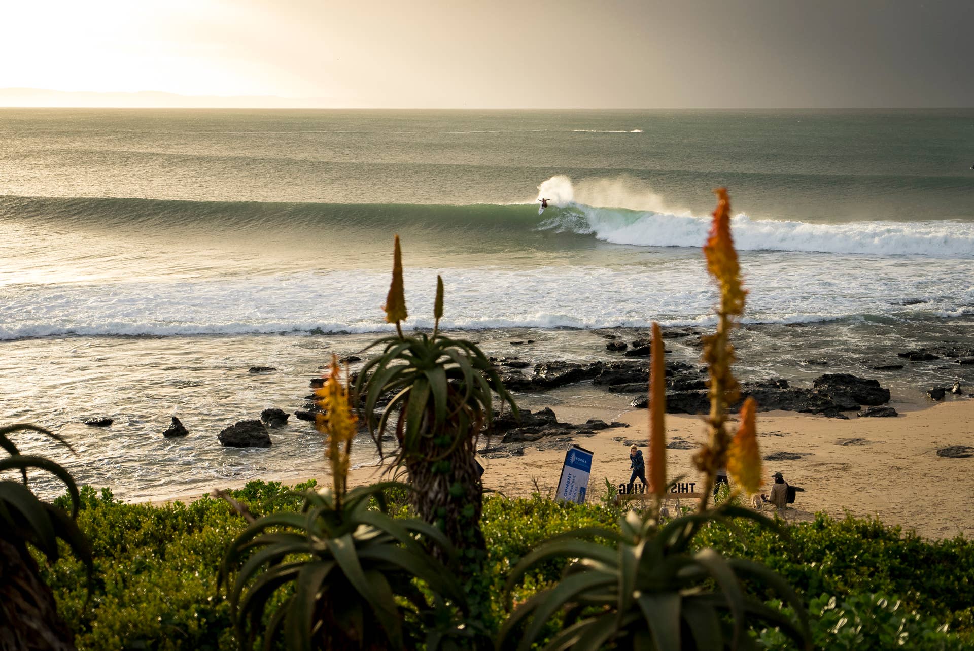 8 of the World's Best Point Breaks - Surfer