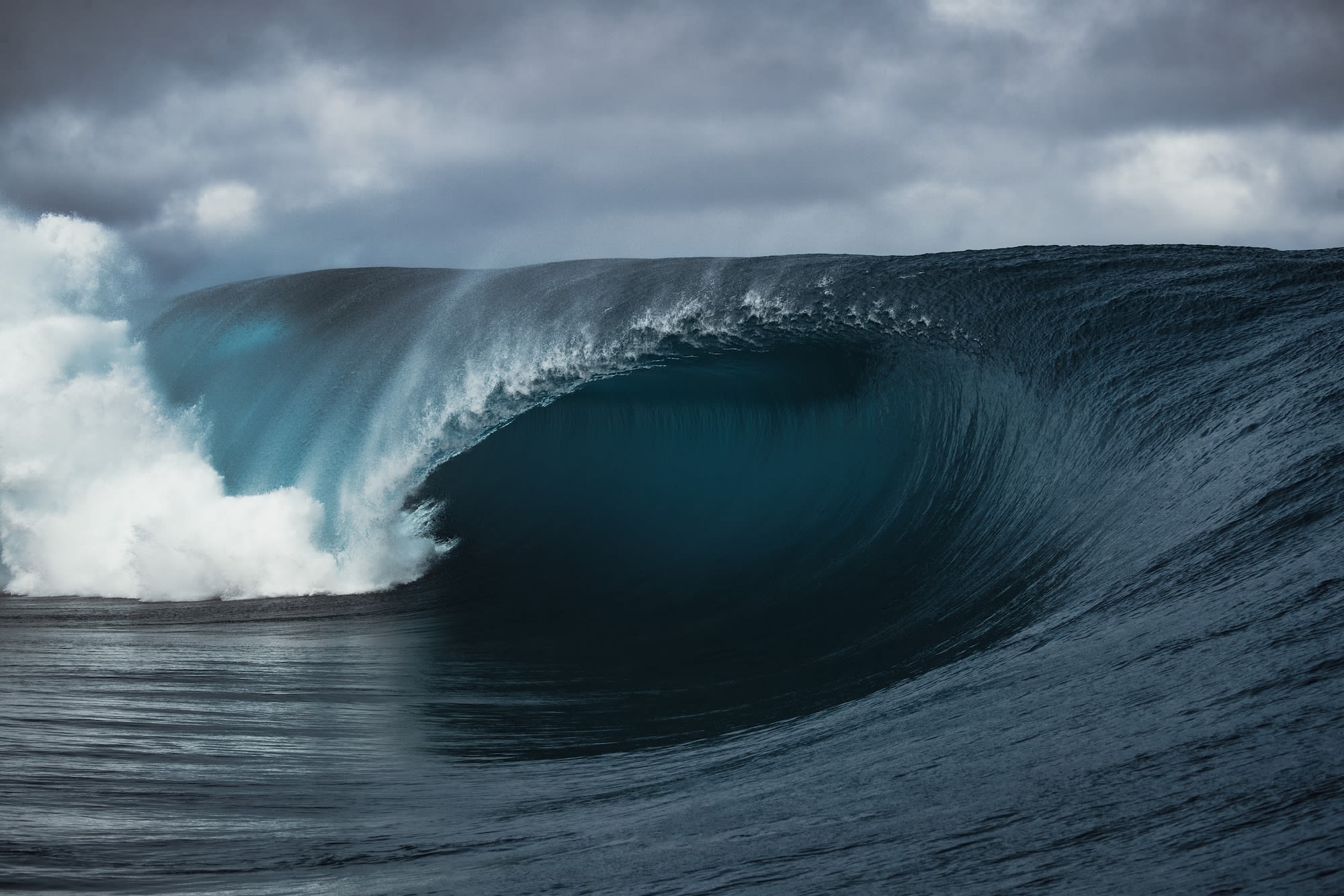 Tom Lowe Recounts Near-Death Wipeout at Teahupo’o - Surfer