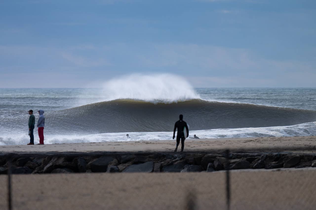 Pumping South Swell Break New Jersey's Winter Flat Spell - Surfer