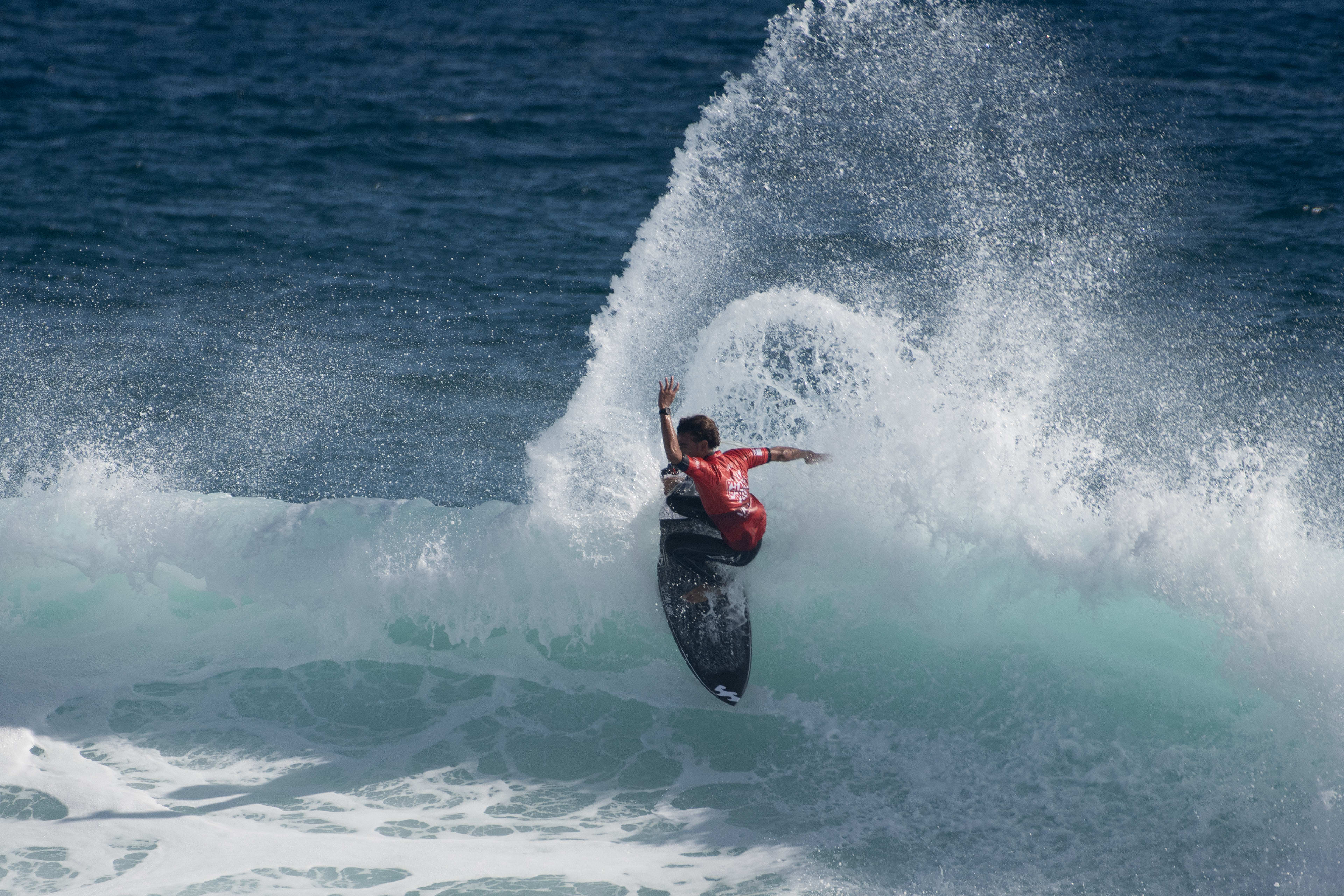 Waves Turn up in Victoria for Phillip Island Pro QS Event - Surfer