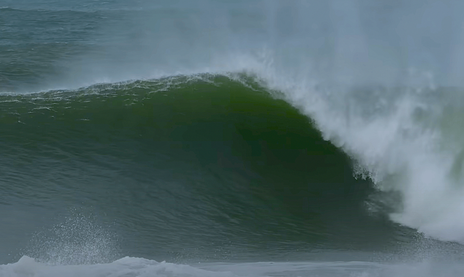 20ft+ Waves on East Coast: ‘Biggest Hurricane in 30 Years’ (Video) - Surfer
