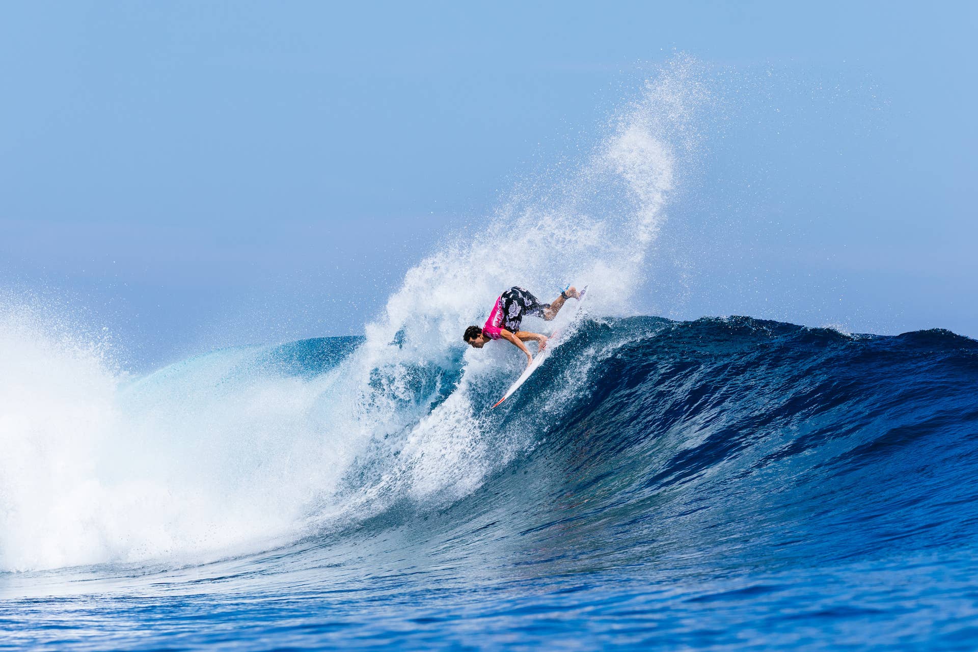 Behind the Scenes at Cloudbreak for the Last WSL Finals - Surfer