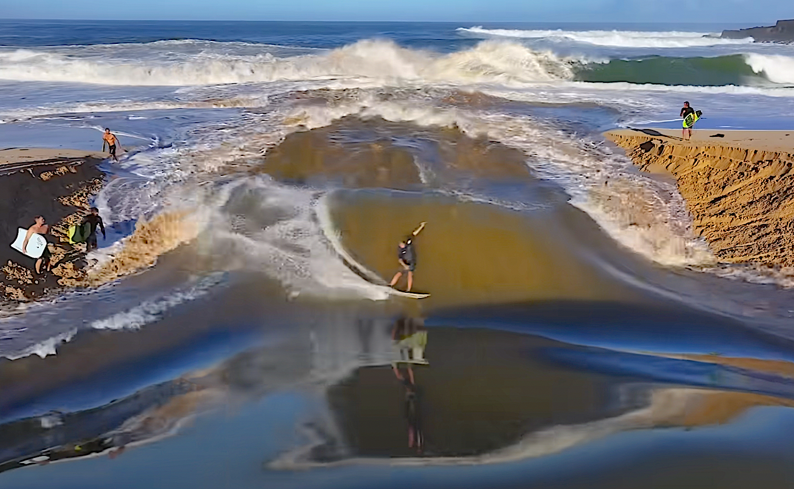 Waimea Bay River Wave Goes Absolutely Perfect (Video) - Surfer