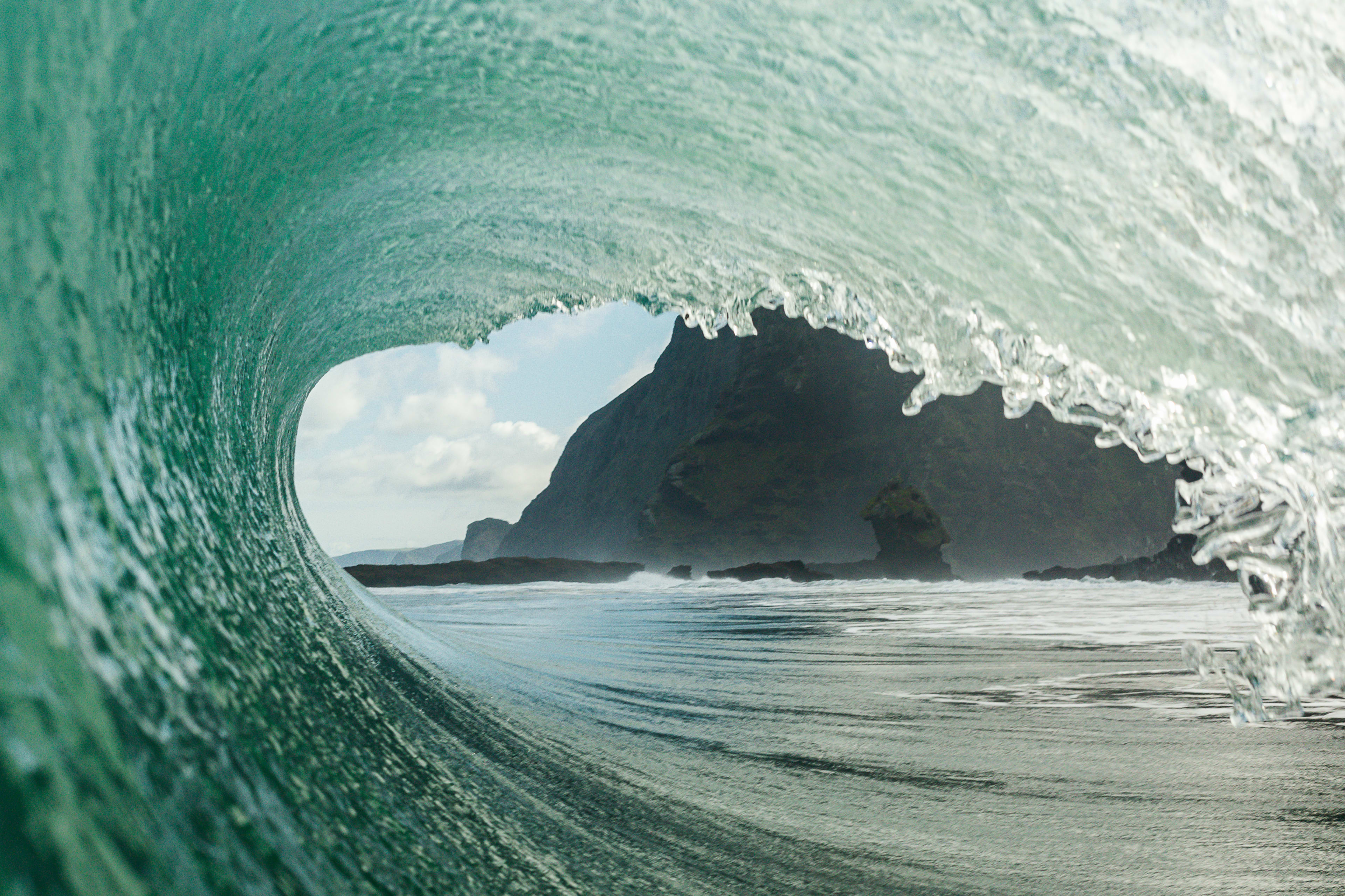 Meet the World’s Best, and Most Unknown, Surf Forecaster - Surfer