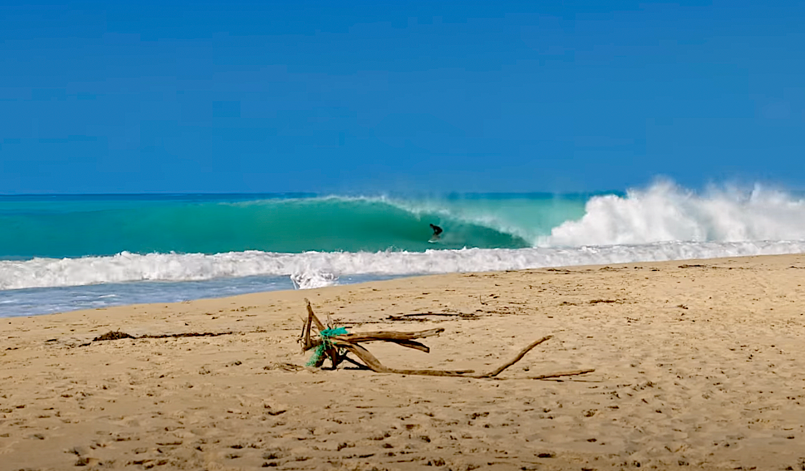 How to Score Perfect, Empty Waves? A Private Plane (Video) - Surfer