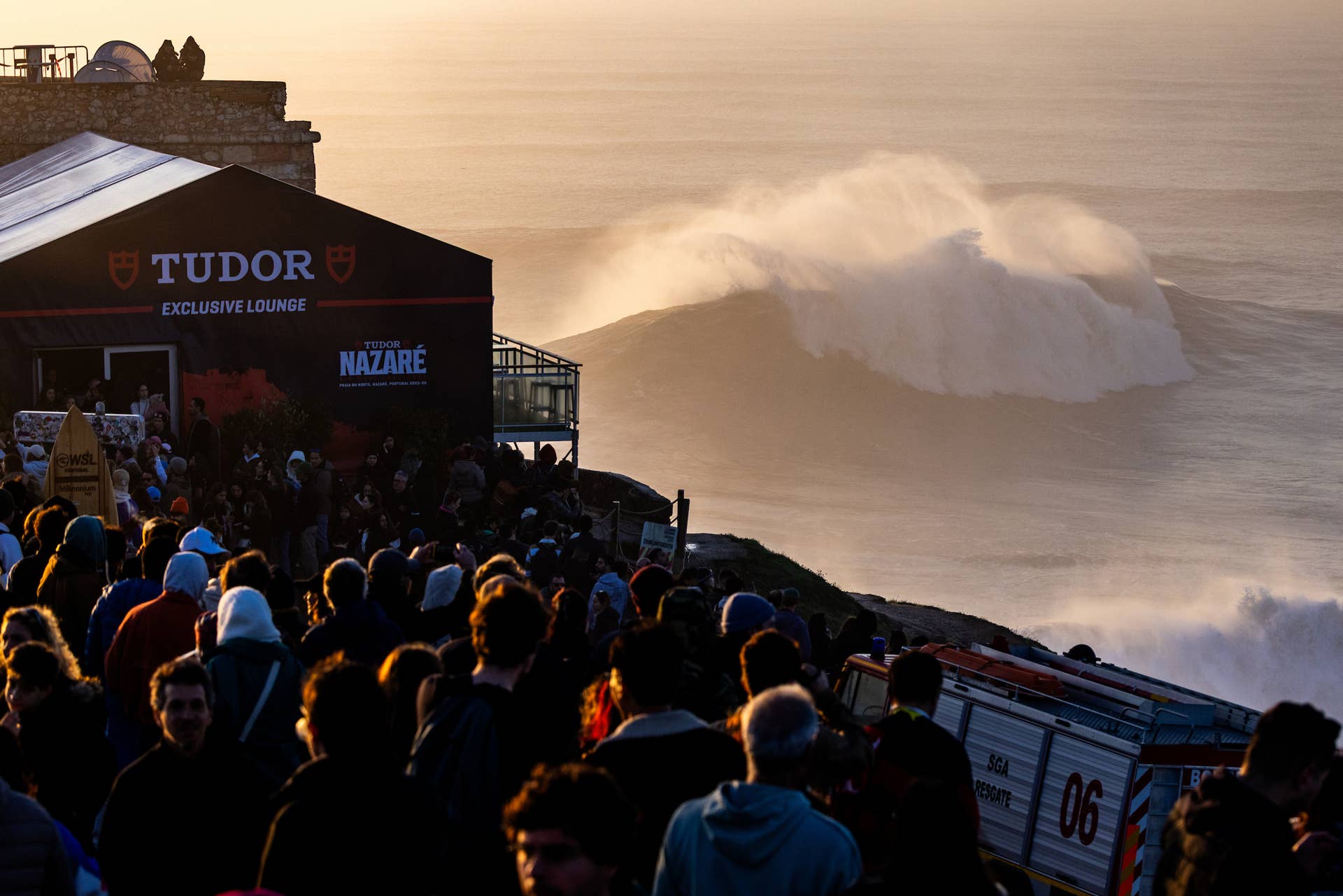 Nazaré Mayhem: Power Outage & 60-Foot Surf at Nazaré Challenge - Surfer