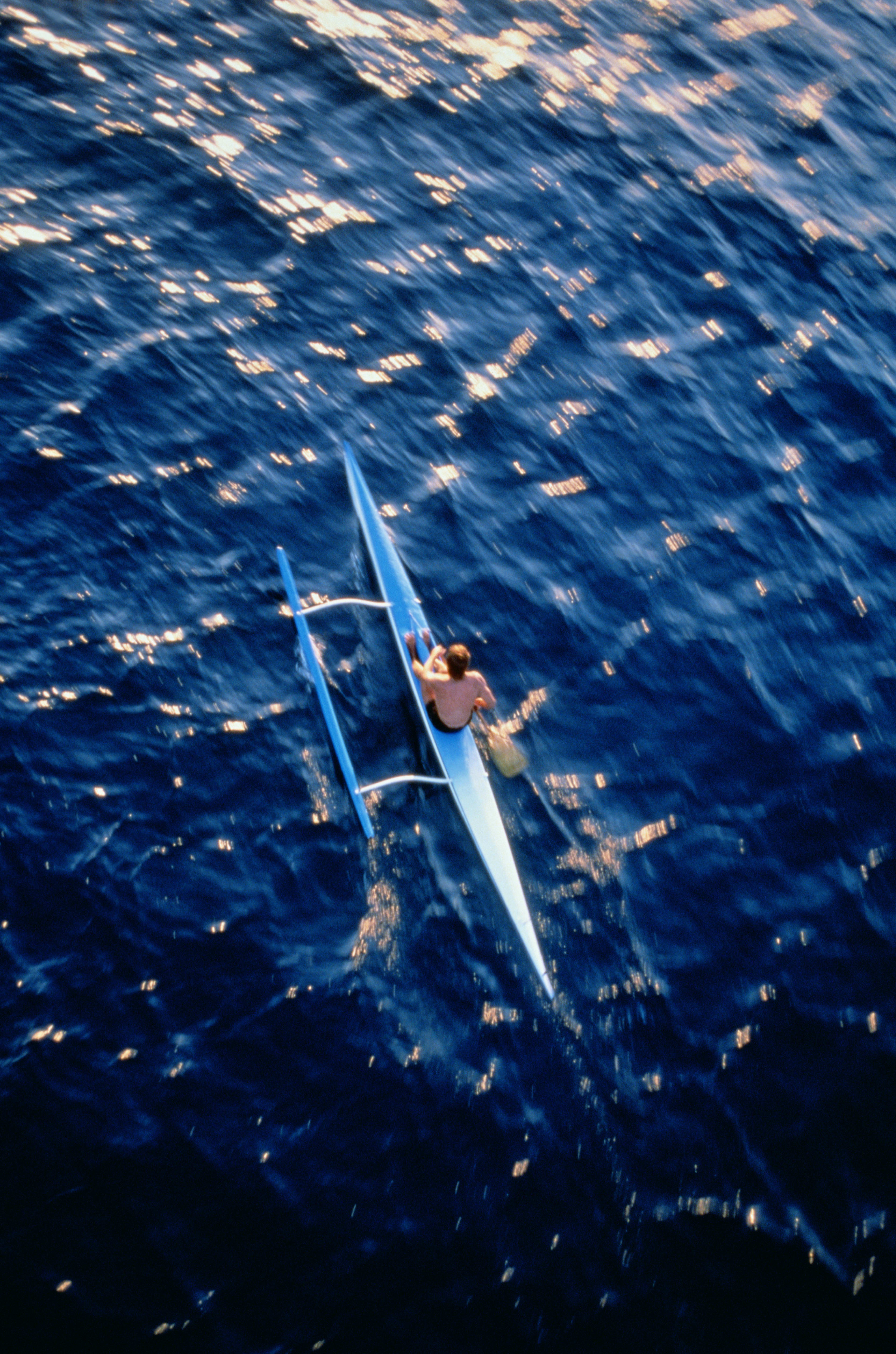 Smartwatch Saves Life of Maui Paddler After Falling Overboard - Surfer