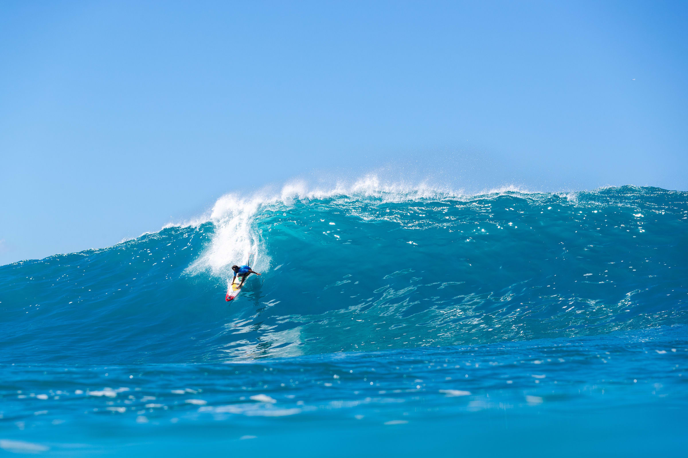 Gallery: Wildcards, Challengers Alike Get Flexed at Unruly Pipeline ...