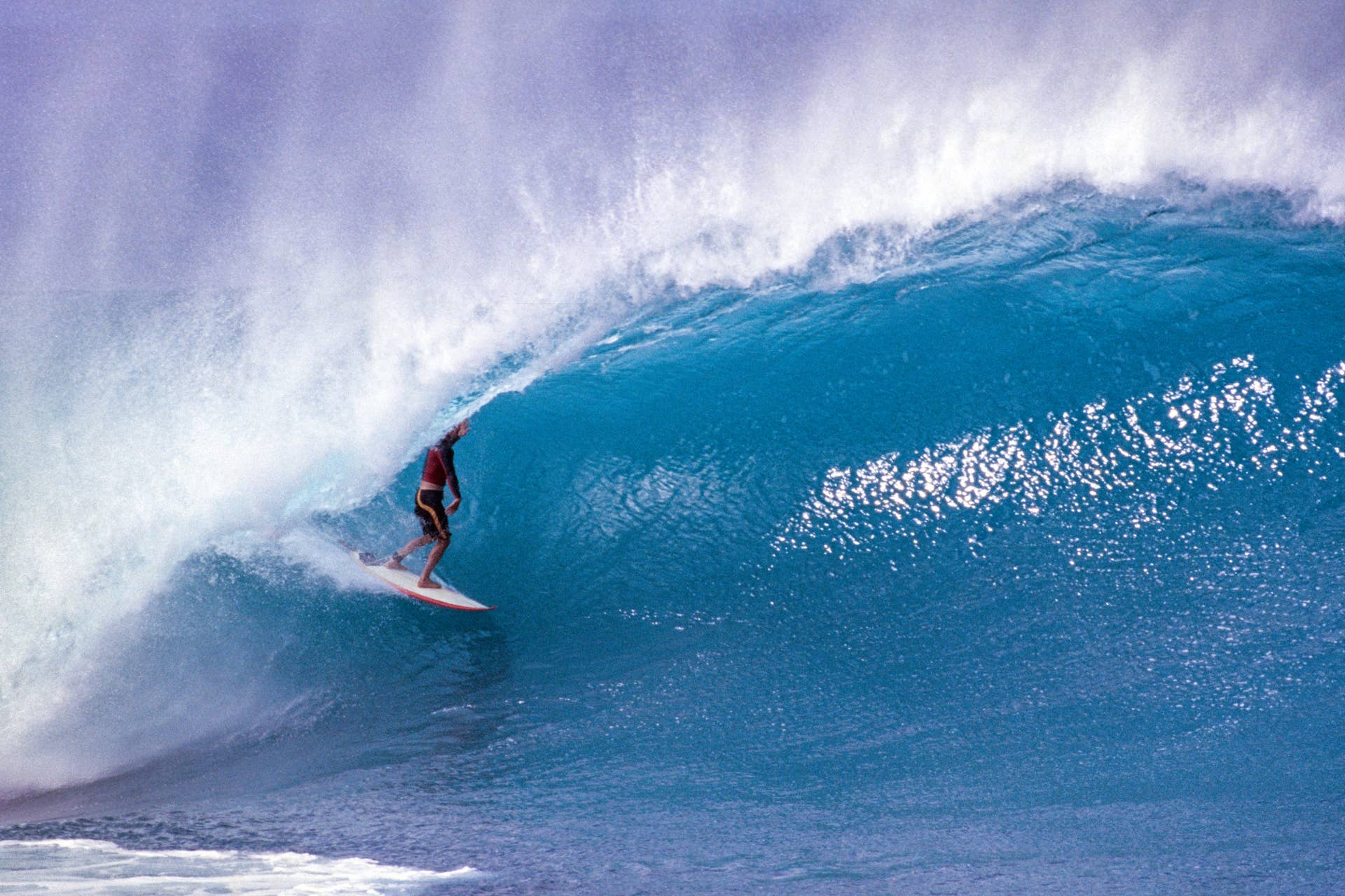 The 7 Best Places for Surfing in Hawaii: Waikiki to Pipeline - Surfer
