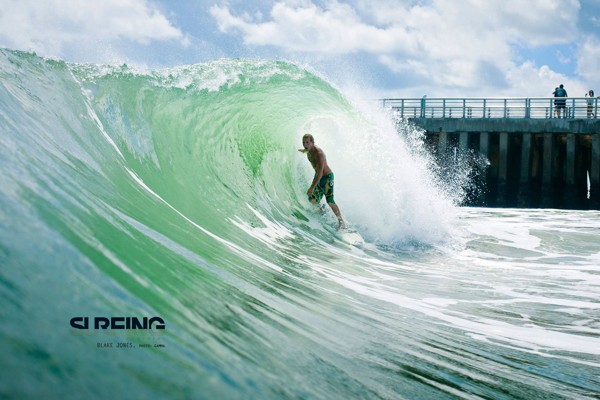 January 2013 Issue Wallpaper - Surfer