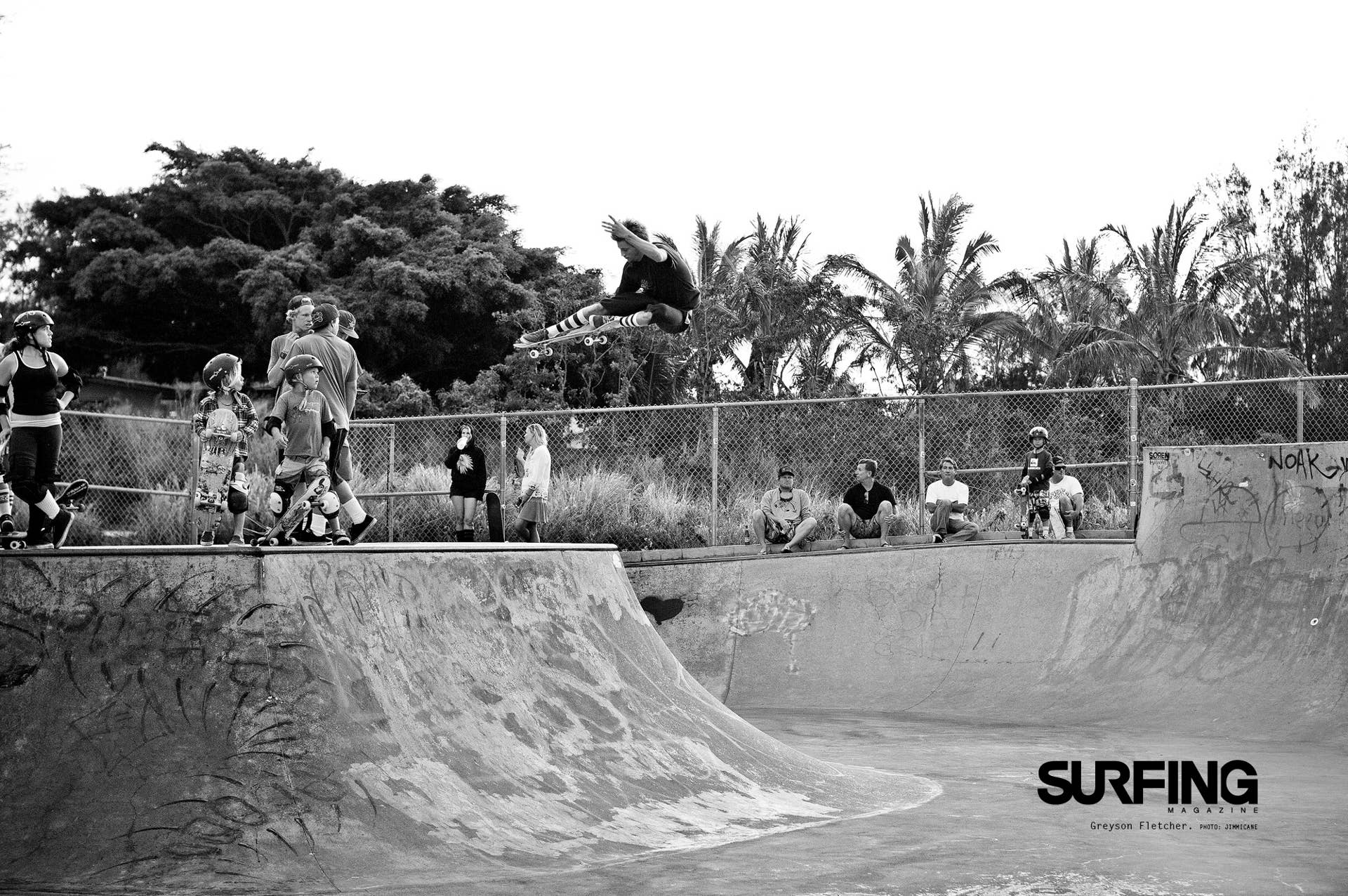 April 2013 Issue Wallpaper - Surfer